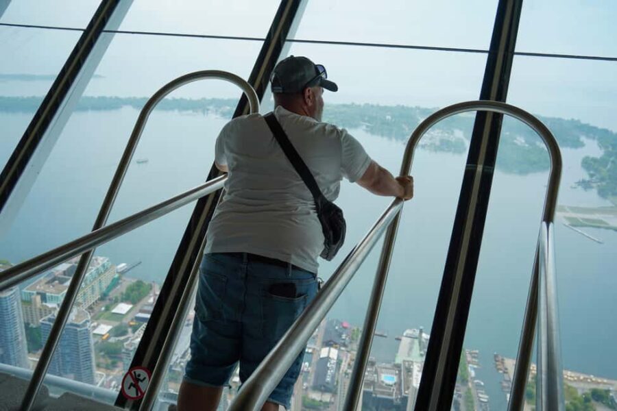 Toronto Downtown Walking Tour With Tower and Harbour Cruise - What Makes This Tour Stand Out?