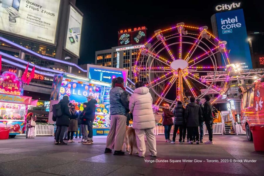 Toronto: Festive Lights Bus Tour - The Route and Highlights