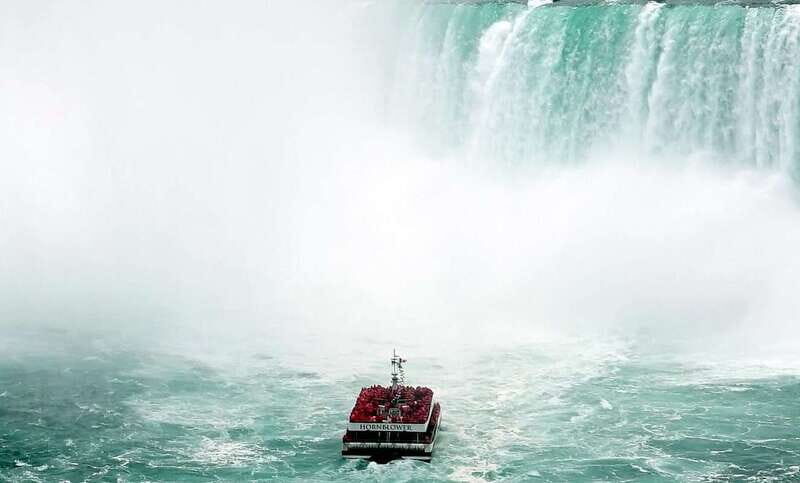 Toronto: Niagara Falls Day Tour with Hornblower Cruise - Transport and Comfort