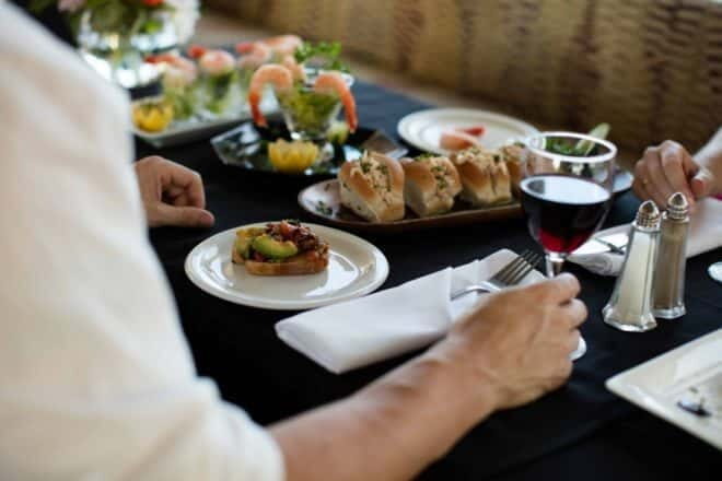 Toronto: Premium Harbor Cruise with Lunch, Brunch, or Dinner - Who Will Love This Cruise?