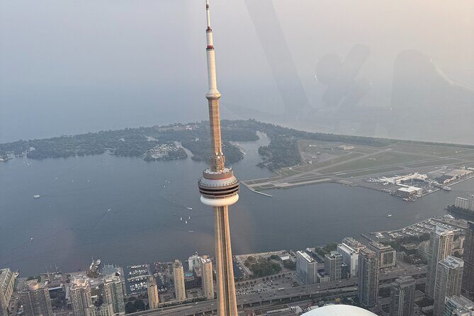 Toronto Skyline Helicopter Tour CN Tower Loop - What to Expect During the Tour