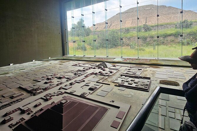 Tour to Teotihuacan the city of the gods - The Guided Archaeological Tour