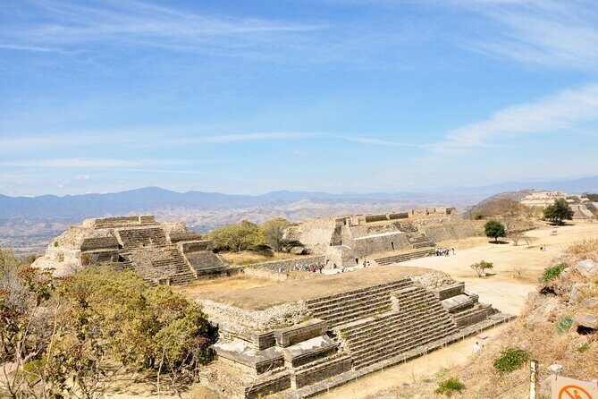 Tour to the archaeological zone Monte Alban - A Deep Dive into the Itinerary