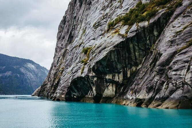 Tracy Arm Fjord and Glacier Explorer from Juneau - Authentic Encounters & Genuine Reviews