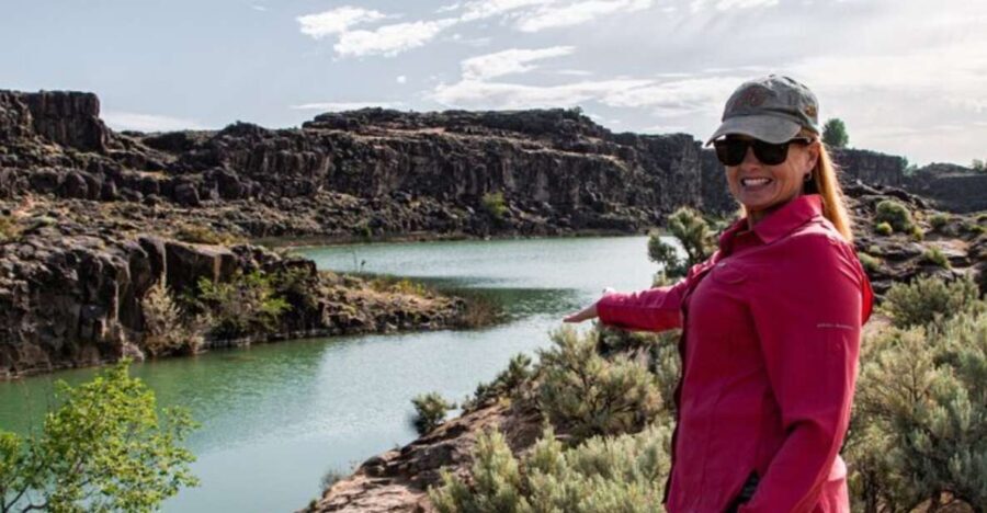 Twin Falls: Dierkes Lake Hike & Shoshone Falls Guided Tour - The Journey in Detail: What To Expect