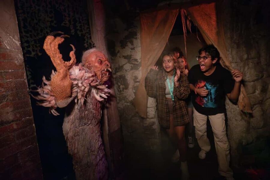 Universal Orlando Resort: Halloween Horror Nights - Detailed Breakdown of the Experience