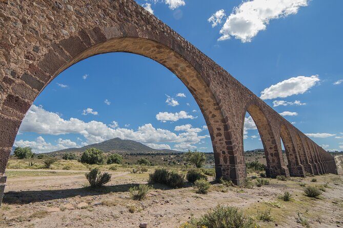 Unlock Teotihuacan Pyramids: Private Tour & Delicious Local Lunch - Visiting the UNESCO Site: Pyramids of Teotihuacán