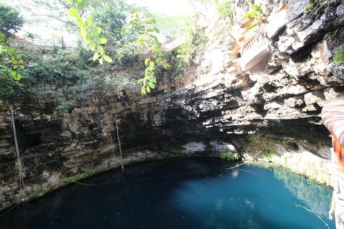 Valladolid Tourist Shared Transport to Chichen Itza & Two Cenotes - FAQ