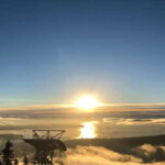 Vancouver: Attractions by Twilight Guided Tour with Dinner - Crossing the Capilano Suspension Bridge and Cliffwalk®