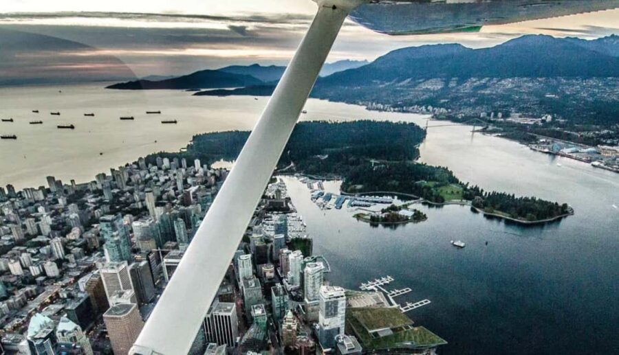 Vancouver: City Skyline Scenic Seaplane Flight - Who is this tour best suited for?