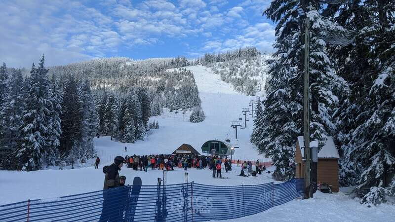 Vancouver city tour & Adventure at Cypress Mountain Private - Transportation and Comfort