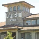 Vancouver Hidden Gems: Winery Tasting & Temple Visit - Who Will Love This Tour?