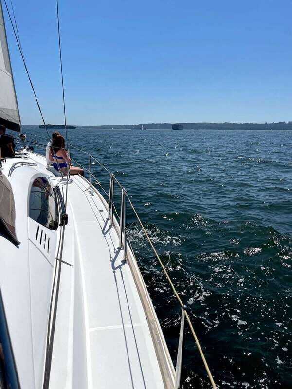 Vancouver: Mosquito Creek and English Bay Sailboat Cruise - The Value and Practicalities