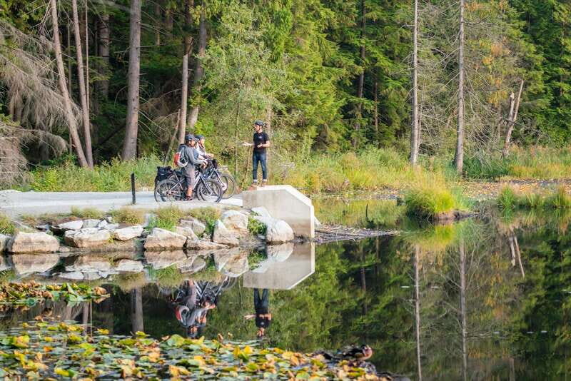Vancouver: Stanley Park Bicycle Tour - The Guides: Knowledge, Enthusiasm, and Local Insights
