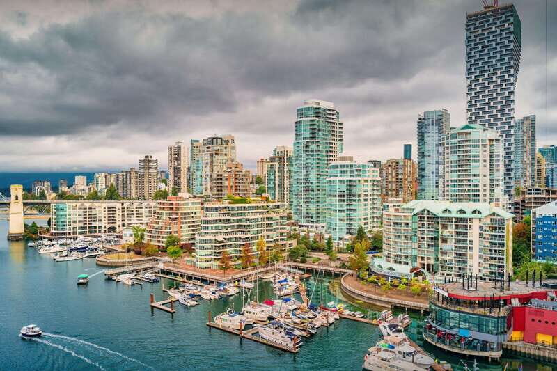 Vancouvers Seaside Romance: A Coastal City Walk - What Makes This Tour Stand Out?