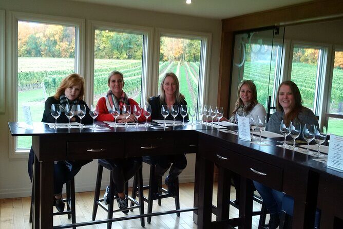Visit Niagara Falls and experience a VIP Wine Tour - The Scenic Drive to Niagara-on-the-Lake