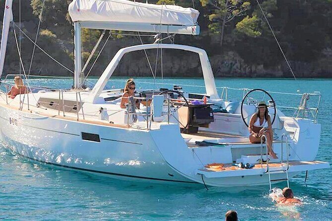 Waikiki Private Sunset Sail Romantic and Private - Who Will Love This Tour?