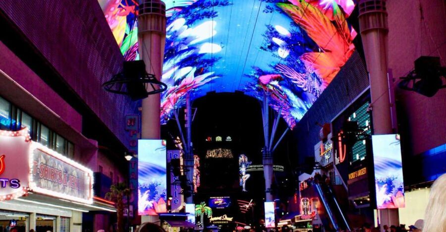 Weird, Wacky Fremont Bar Experience with Cocktails & Photos - The Itinerary and What You Can Expect