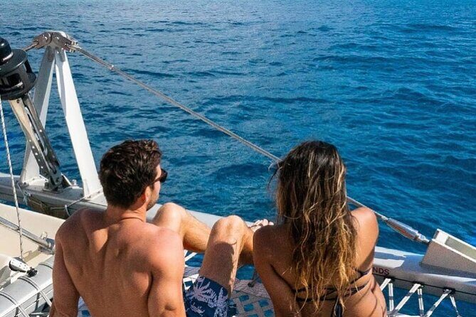 Whale Watching Sail in Honolulu with Open Bar - Considerations and Tips