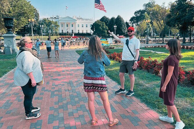 White House at Night: Scandals, Murder, Politics Adults Only Tour - An In-Depth Look at the White House at Night Tour