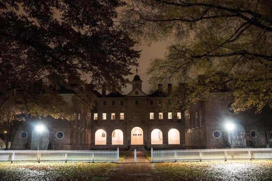 Williamsburg: Echoes of Twilight Late-Night Ghost Tour - Why This Tour Is a Good Choice