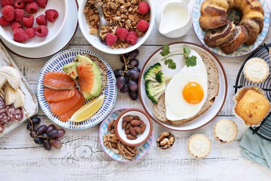 Winter Haven: Guided Brunch Tour with Local Delicacies - The Experience: What Travelers Can Expect