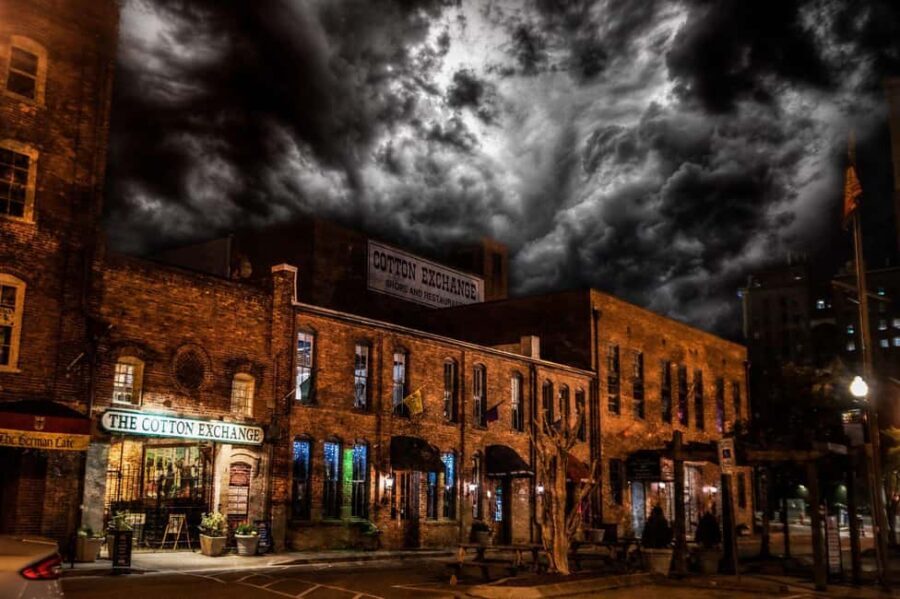 Wraiths & Wicked Whispers: Wilmington Ghost Tour - A Walk Through Wilmington’s Haunted Heart