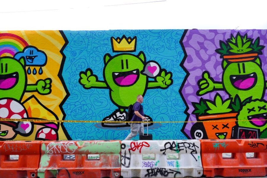 Wynwood Art District 1-Hour Wynwood Buggies Street Art Tour - How It All Comes Together: The Experience
