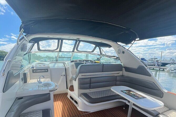 Yacht rental in Cancun - Authentic Traveler Insights