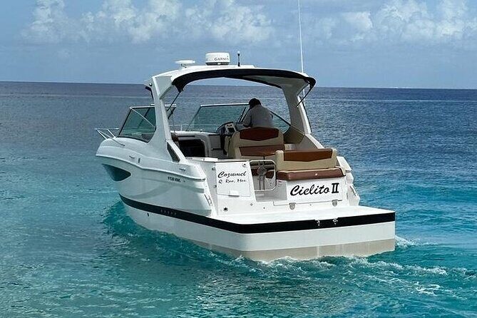 Yacht with visit to heaven cie service snorkell included - Food and Drinks: A Feast on the Water