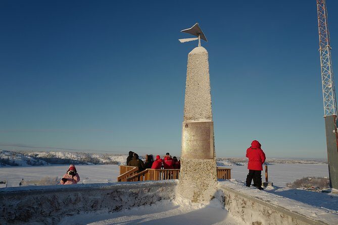 Yellowknife City Tour + Nature's North Wildlife Gallery - Transportation and Practical Details