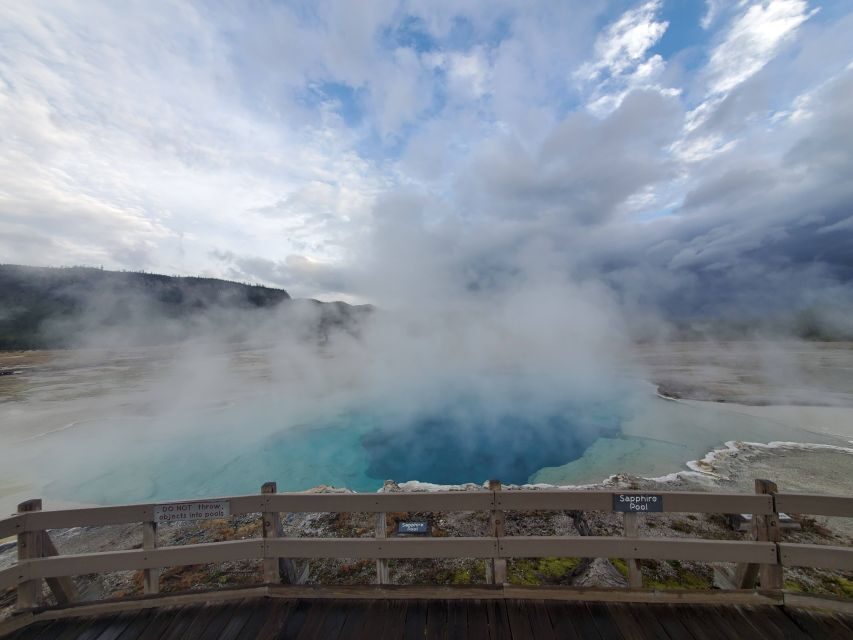 Yellowstone: Upper Geyser Basin Hike with Lunch - The Geology and Natural Wonders