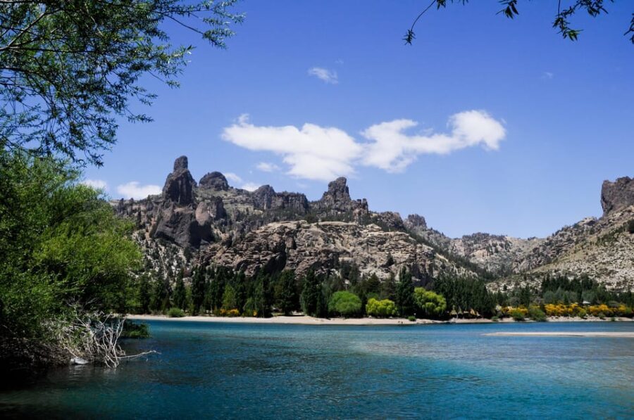 Bariloche: Private Enchanted Valley Tour with Lunch - Analyzing the Experience