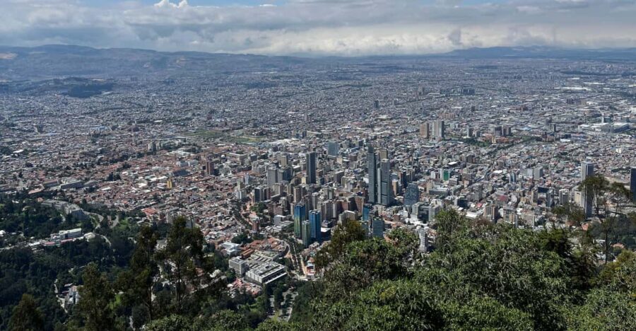 BOGOTA: City Tour, Monserrate, Gold Museum, Botero Museum, Plaza Bolívar - Transportation and Group Size