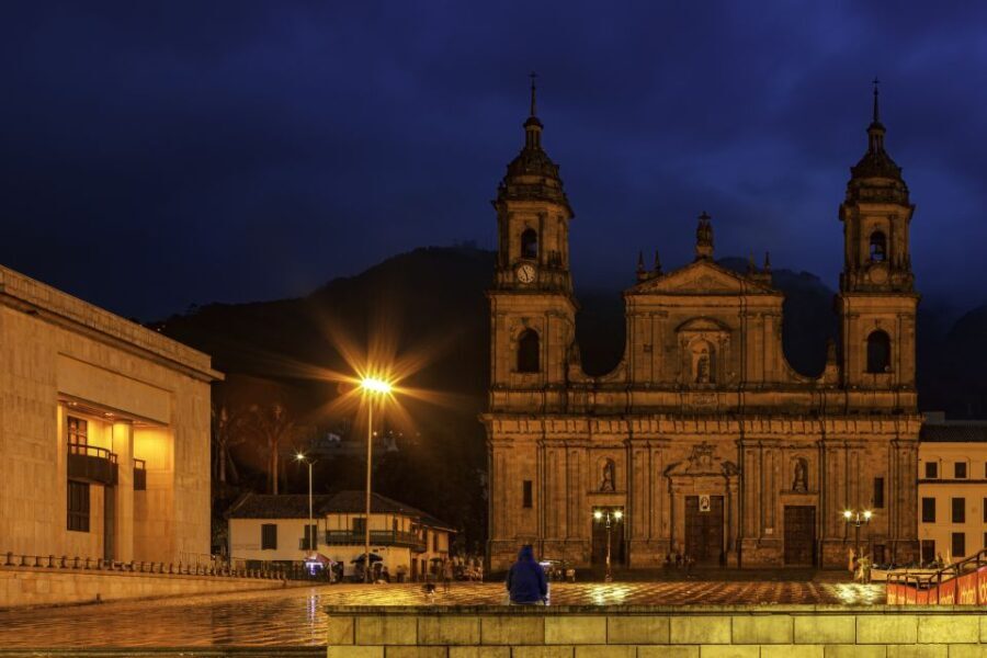 Bogotá: Private Guided Night Tour With Drink - The Practical Side: Transportation, Timing, and Value