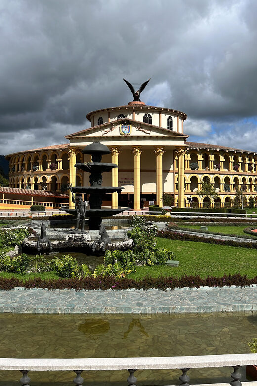 BOGOTA: Tour to Jaime Duque Park, Zoo and Aerospace Museum - Key Points