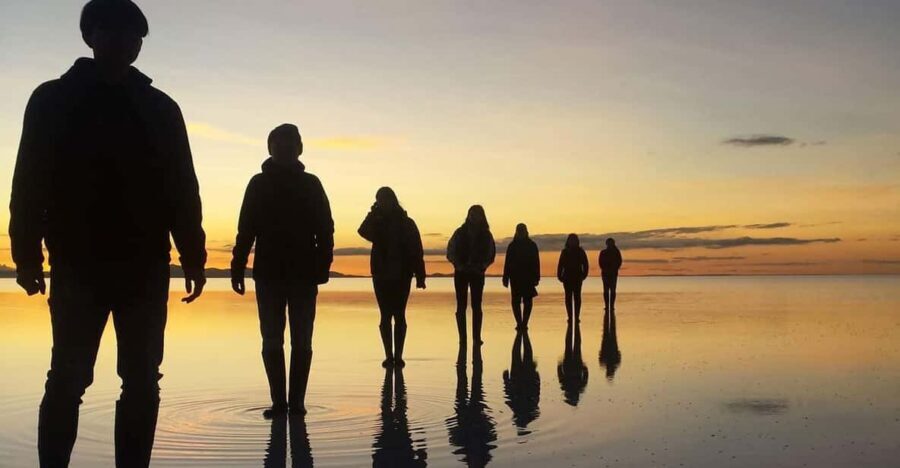 Bolivia: starlights and sunrise in Uyuni salt flat - The Starlights Experience