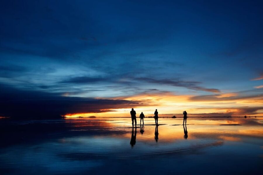 Bolivia: Sunset on the Salar de Uyuni salt flats - What Makes This Tour Stand Out?