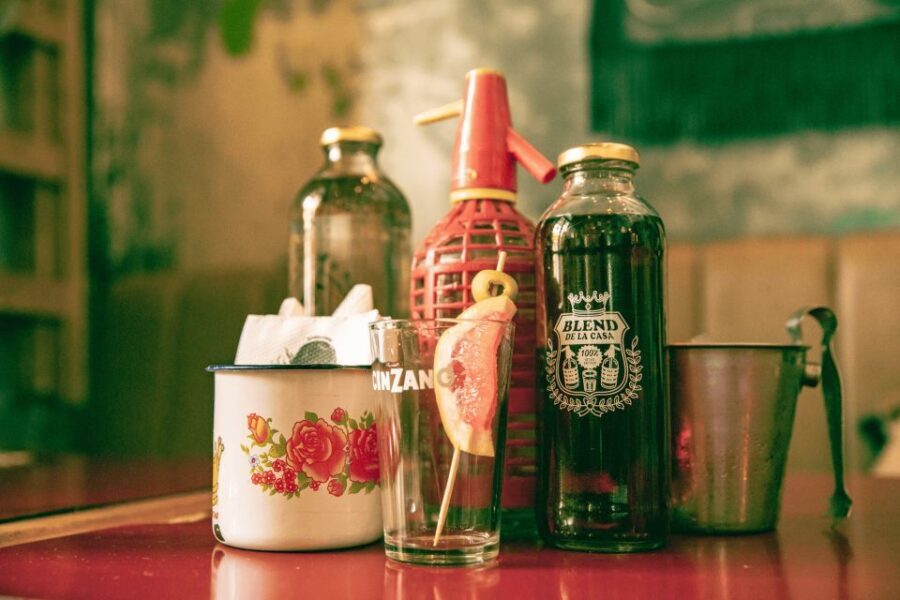 Buenos Aires: Palermo Foodie Walking Tour - Exploring Palermo: Street Art, Architecture, and Local Vibes