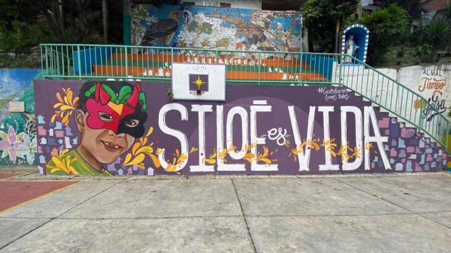 Cali: Walking Tour of the 11 Neighborhoods of Commune 20 - Why This Tour Works for Travelers