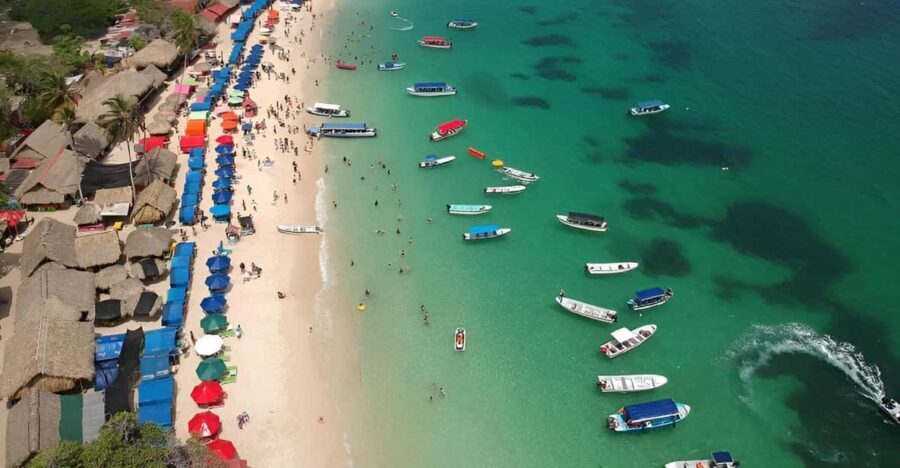 Cartagena: Daytour Aviary and Playa blanca, Barú by bus! - Practical Details and What to Expect