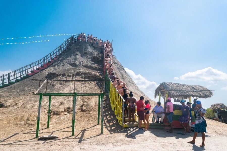 Cartagena: Totumo MUD VOLCANO bilingual guide and lunch - Who Will Enjoy This Tour?