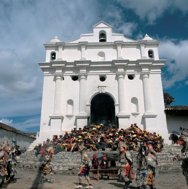 Chichicastenango and Iximché One Day Tour - Santo Tomás Church: A Blend of Cultures