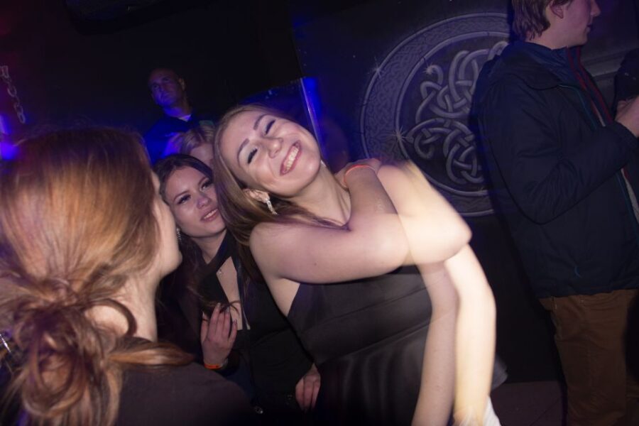 Cusco: Pub Crawl with Skip-the-Line Access and Drinks - An Authentic Night Out in Cusco: What to Expect