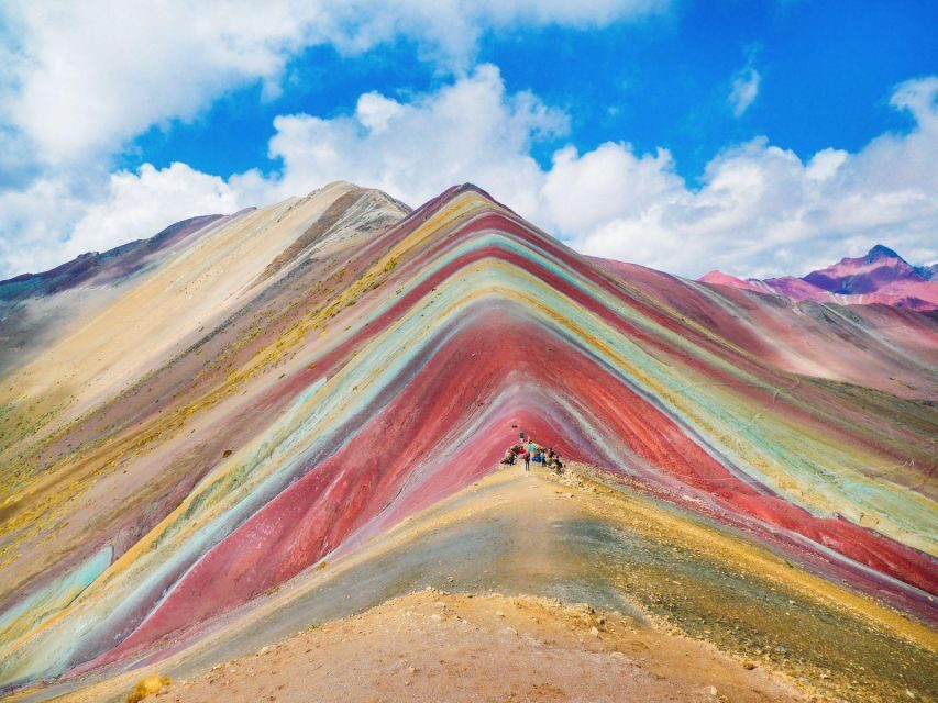 Cusco: Tour to the Rainbow Mountain with meals - Breaking Down the Itinerary