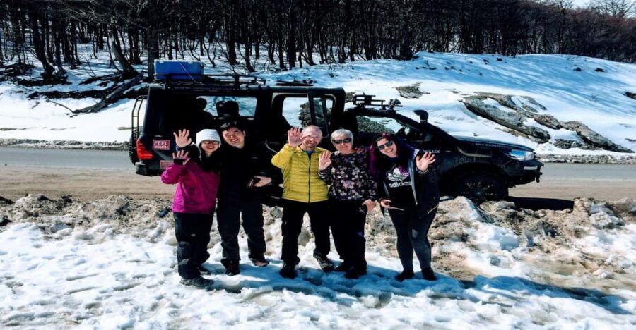 Fagnano and Escondido Lakes Tour by 4WD Vehicle in Ushuaia - The Lake Fagnano Experience