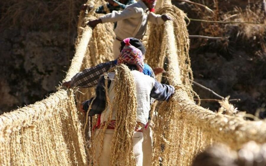 Four Lagoons and Q`eswachaka bridge tour full day - Price and Value