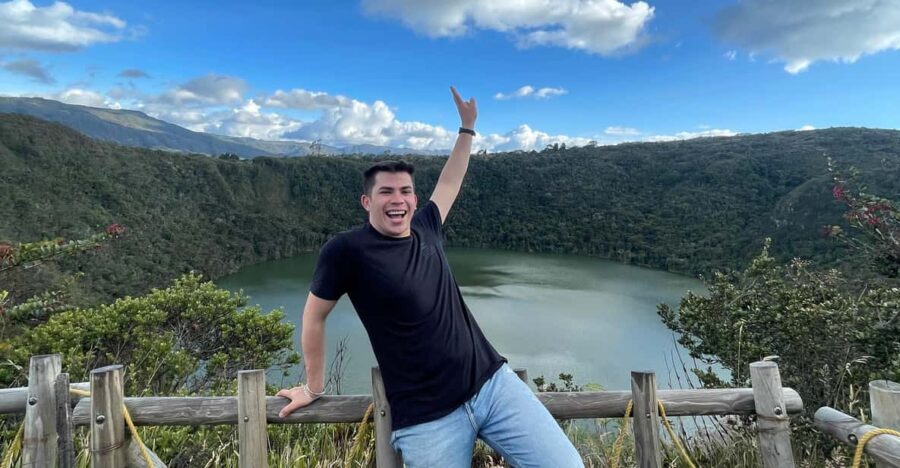 From Bogota: Guatavita Lagoon and Village Guided Tour - Exploring Guatavita: A Town Full of Color and Character