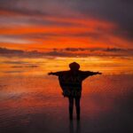 From La Paz: Uyuni Salt Flat Tour & Overnight Roundtrip Bus - Detailed Breakdown of the Itinerary