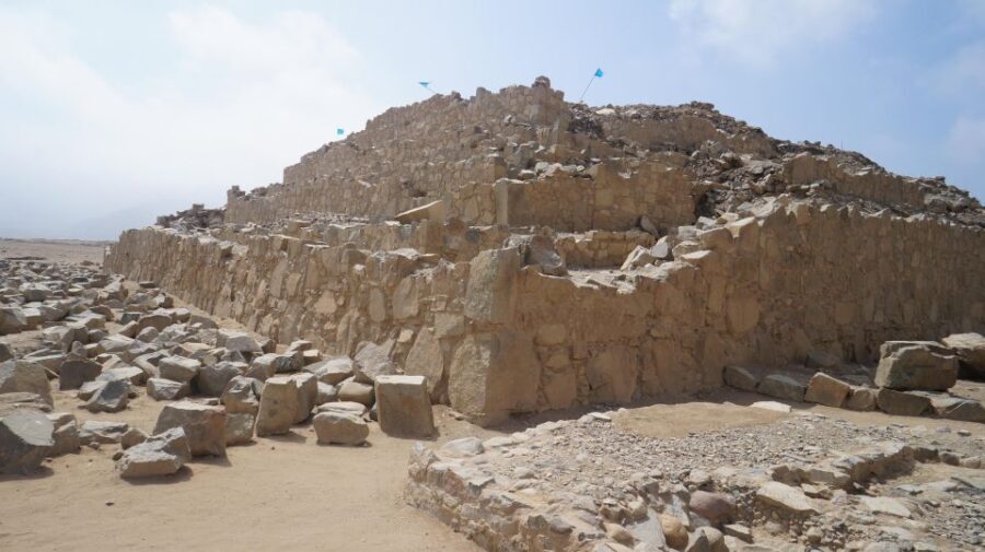 From Lima: Caral Private Experience - The Value of the Tour